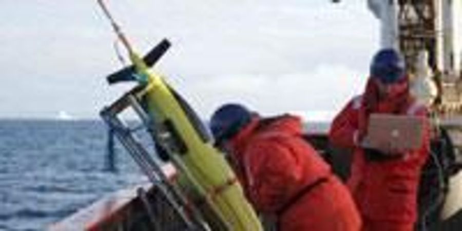 Robotic Ocean Gliders Aid Study of Melting Polar Ice | Lab Manager