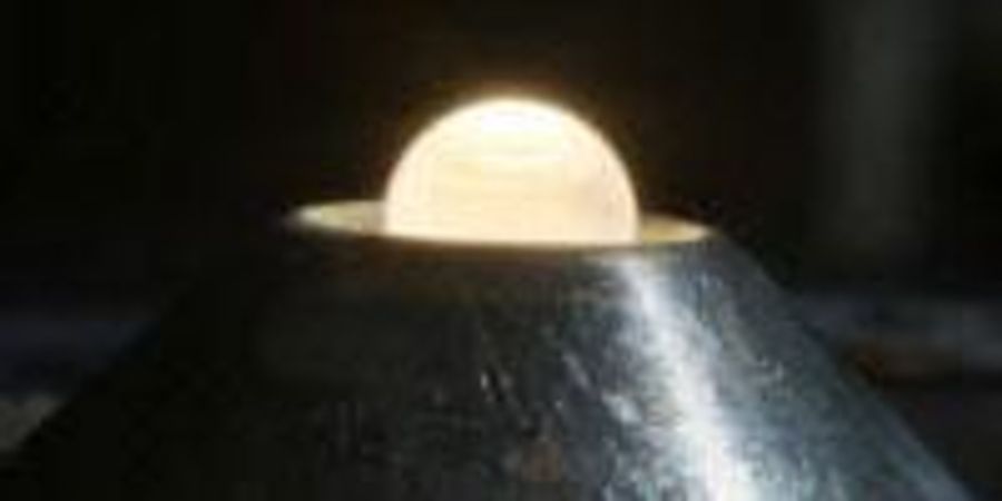 Neutrons and X-Rays Reveal Structure of High-Temperature Liquid Metal ...