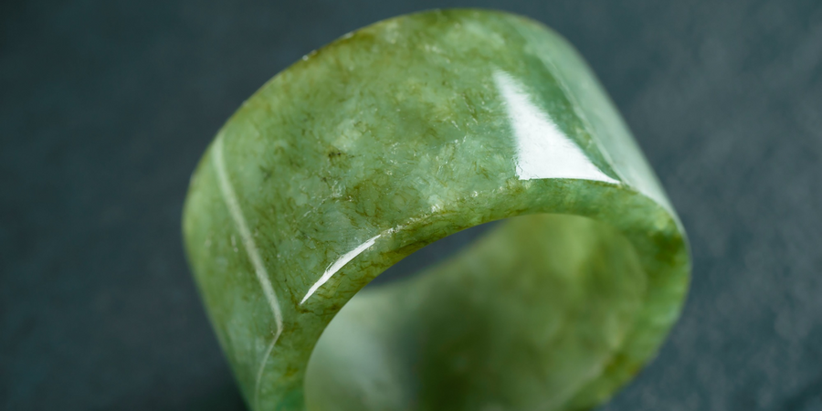 Differentiating Jadeite and Nephrite Using Spectral Data | Lab Manager