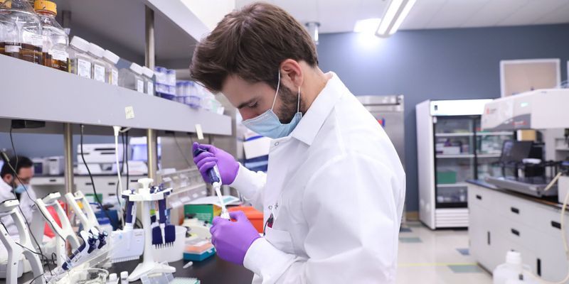 An End-to-End Automated Synthetic Biology Workstation Enabling High ...