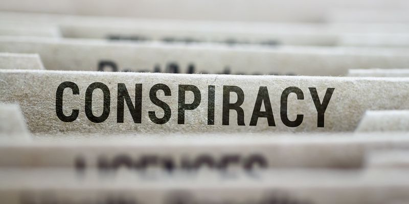 Conspiracy Mentality Tends to Be Pronounced on the Political Fringes ...