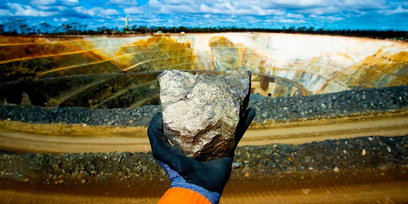 Crystallization of Nickel Out of Liquid Observed in Real-Time | Lab Manager