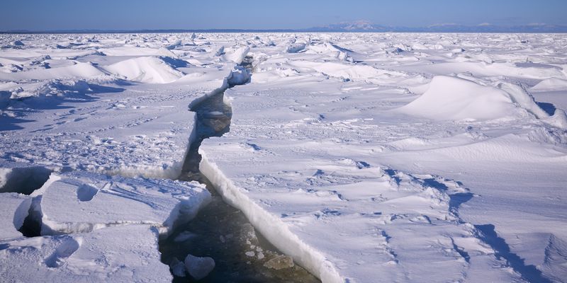 Seasonal Change in Antarctic Ice Sheet Movement Observed for First Time ...