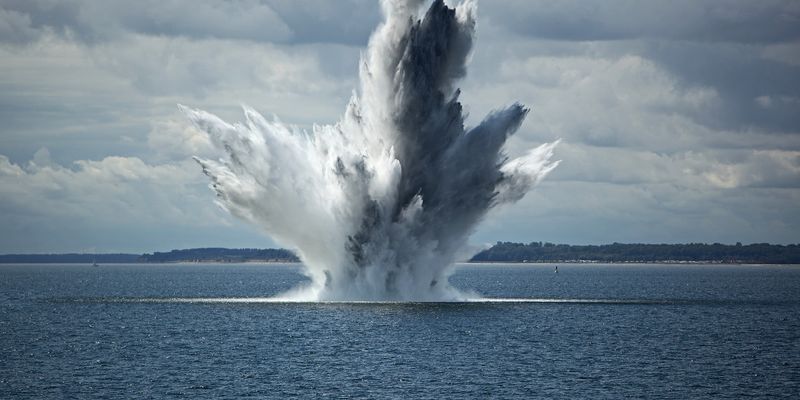 Hydroacoustic Signals Help Study Impacts of Underwater Explosions | Lab Manager