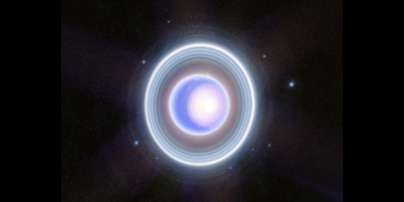 NASA’s Webb Rings in Holidays with Ringed Planet Uranus | Lab Manager
