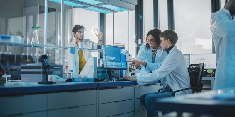 R&D Digital Transformation: The Value of the 'Magical Middle' | Lab Manager