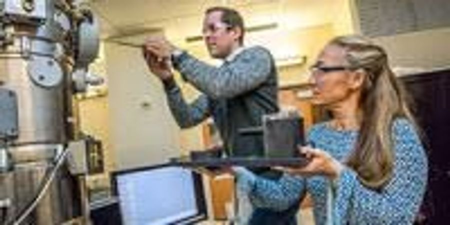 Berkeley Lab Scientists Map Key DNA Protein Complex at Near-Atomic ...