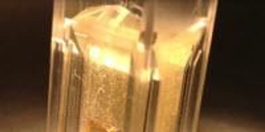 How to Use Sunlight and Water to Make Clean Energy | Lab Manager